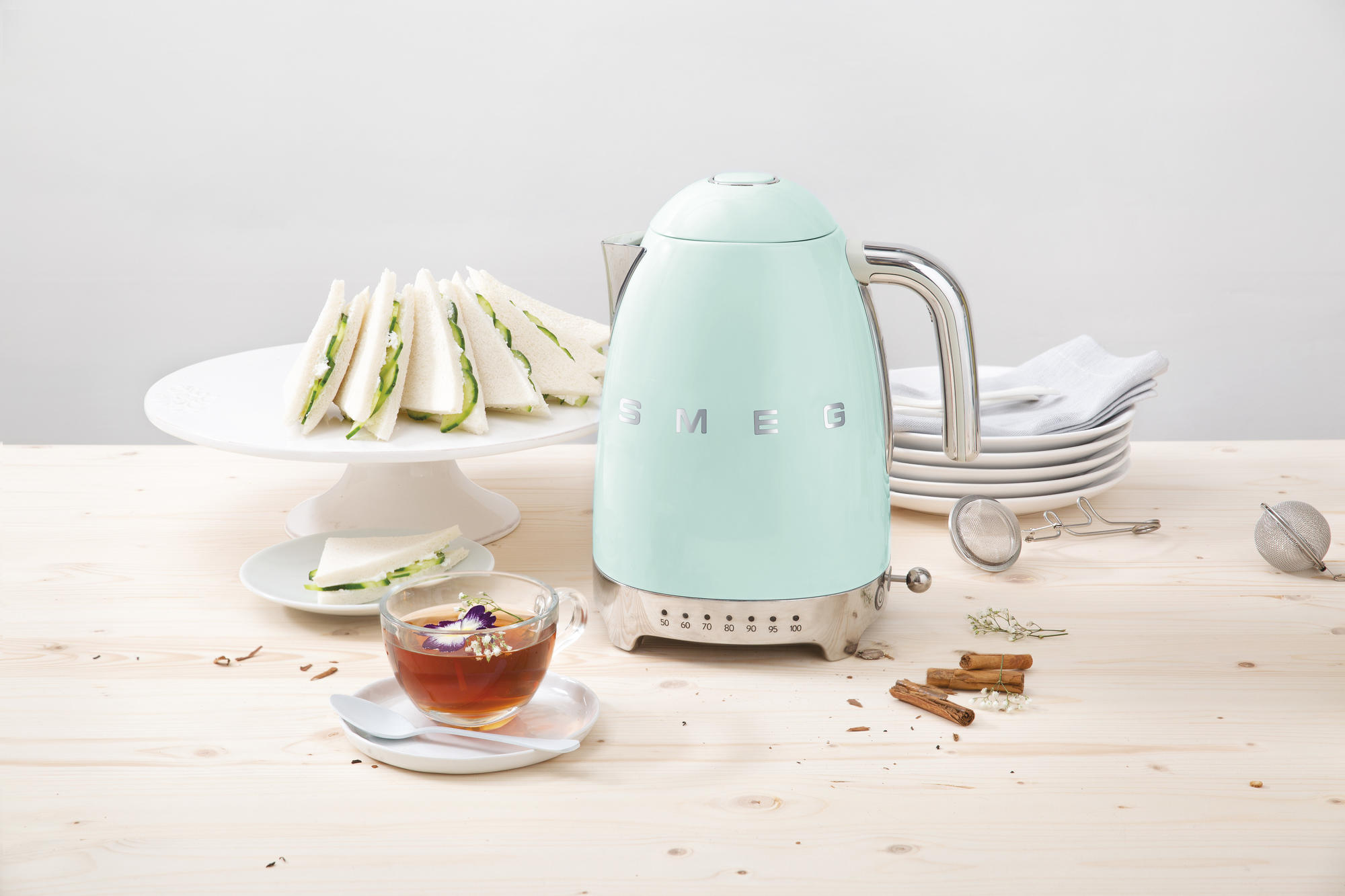 Чайник Smeg KLF04PGEU по цене - 27 490 руб. с бесплатной доставкой в ...